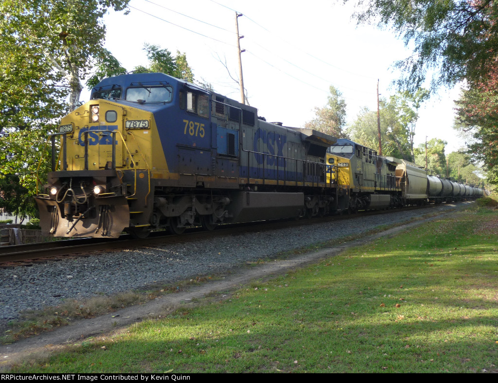 csx 7875 & 543